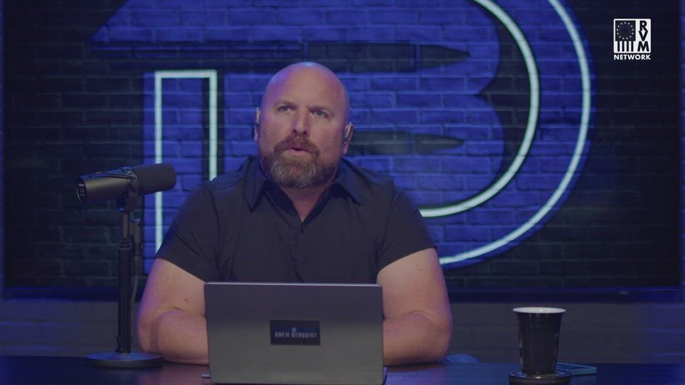 CNN's Kaitlan Collins Is An Epic Bitch, Next Level Rude & Smug | Drew ...