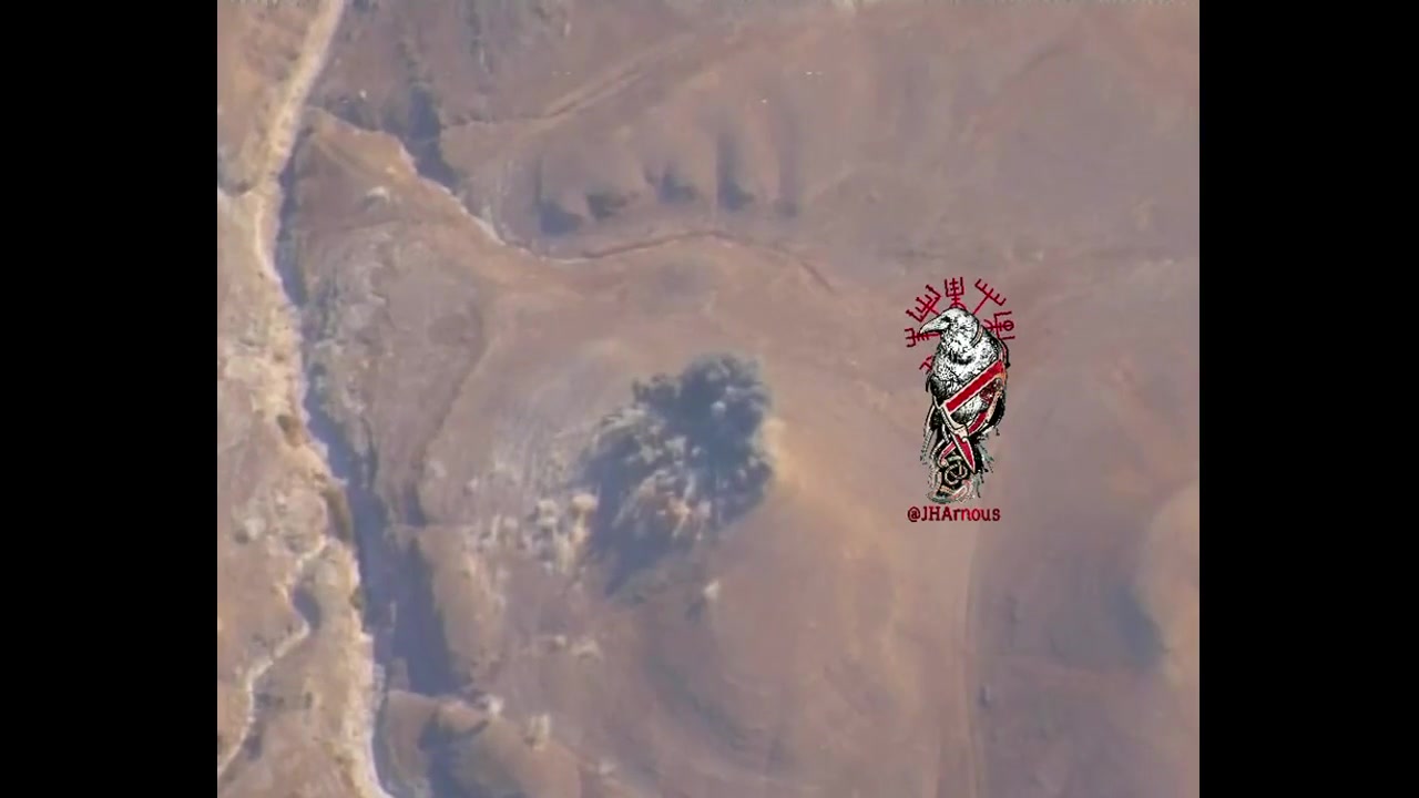 Russian and Syrian Air Forces attack daesh hideouts and headquarters in ...